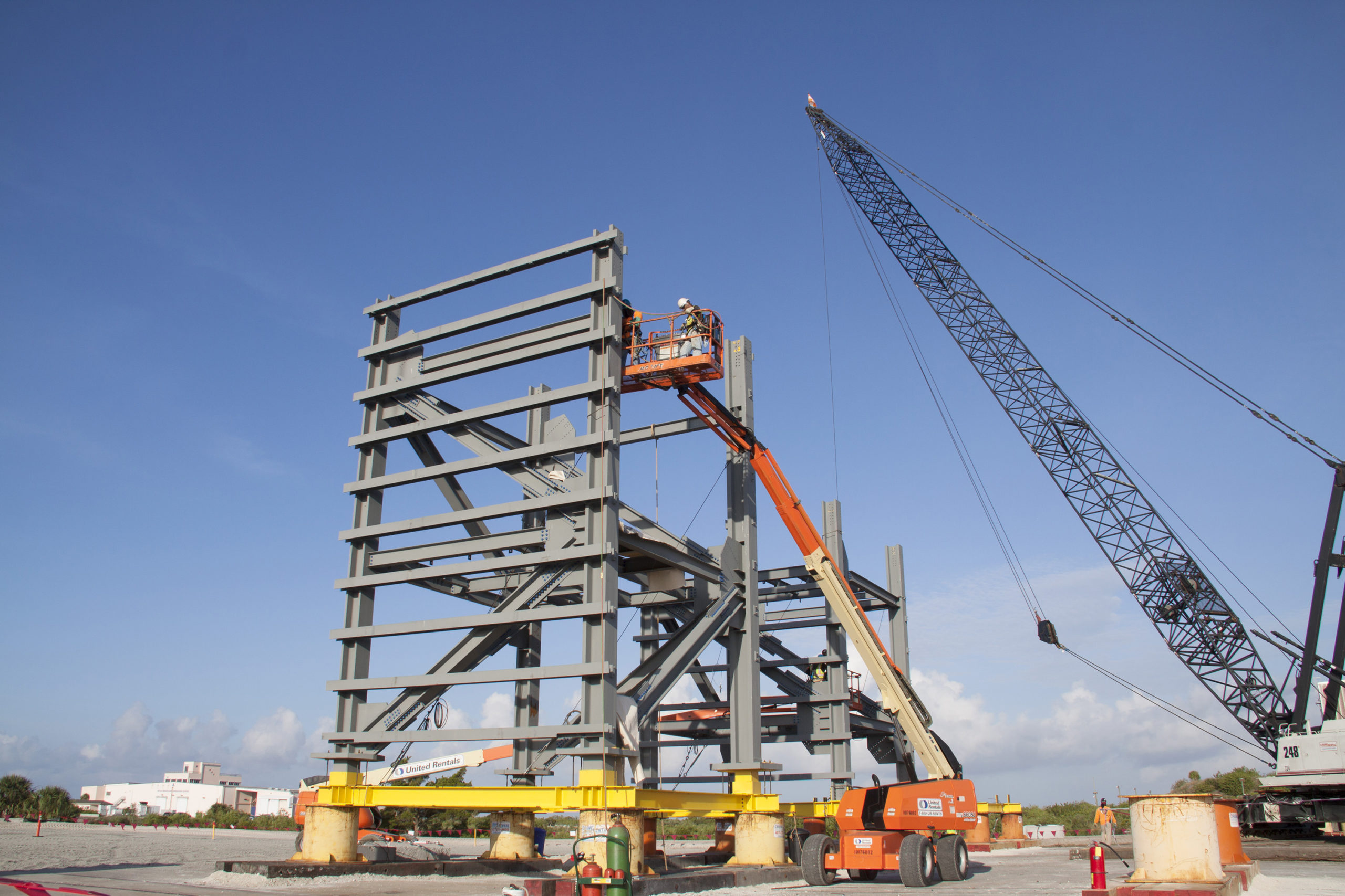 Boeing CST-100 and ULA Atlas-V Crew Access Tower Taking Shape at Cape ...