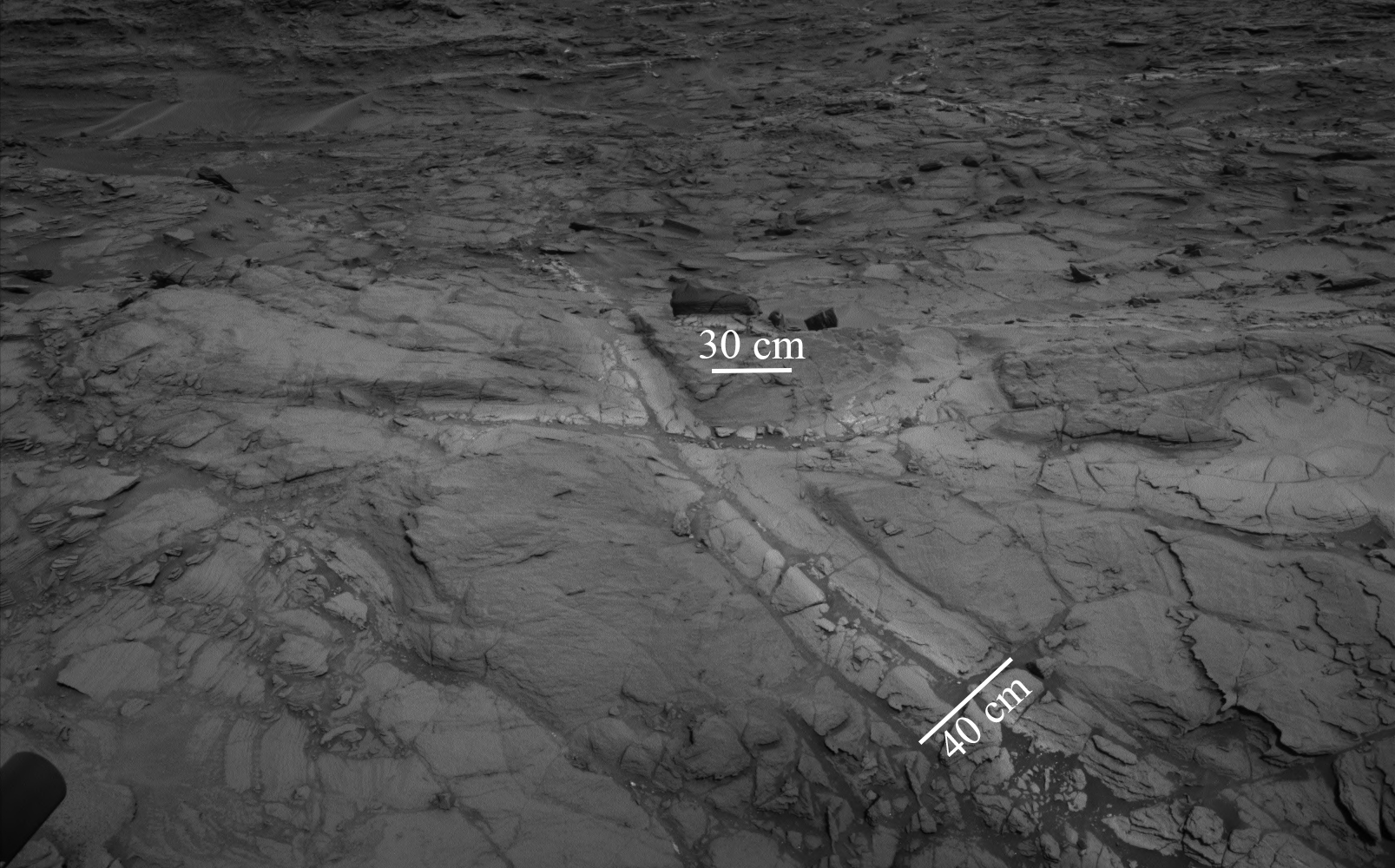 New Findings from Curiosity Hint Ancient Mars Lake ‘Favorable for ...