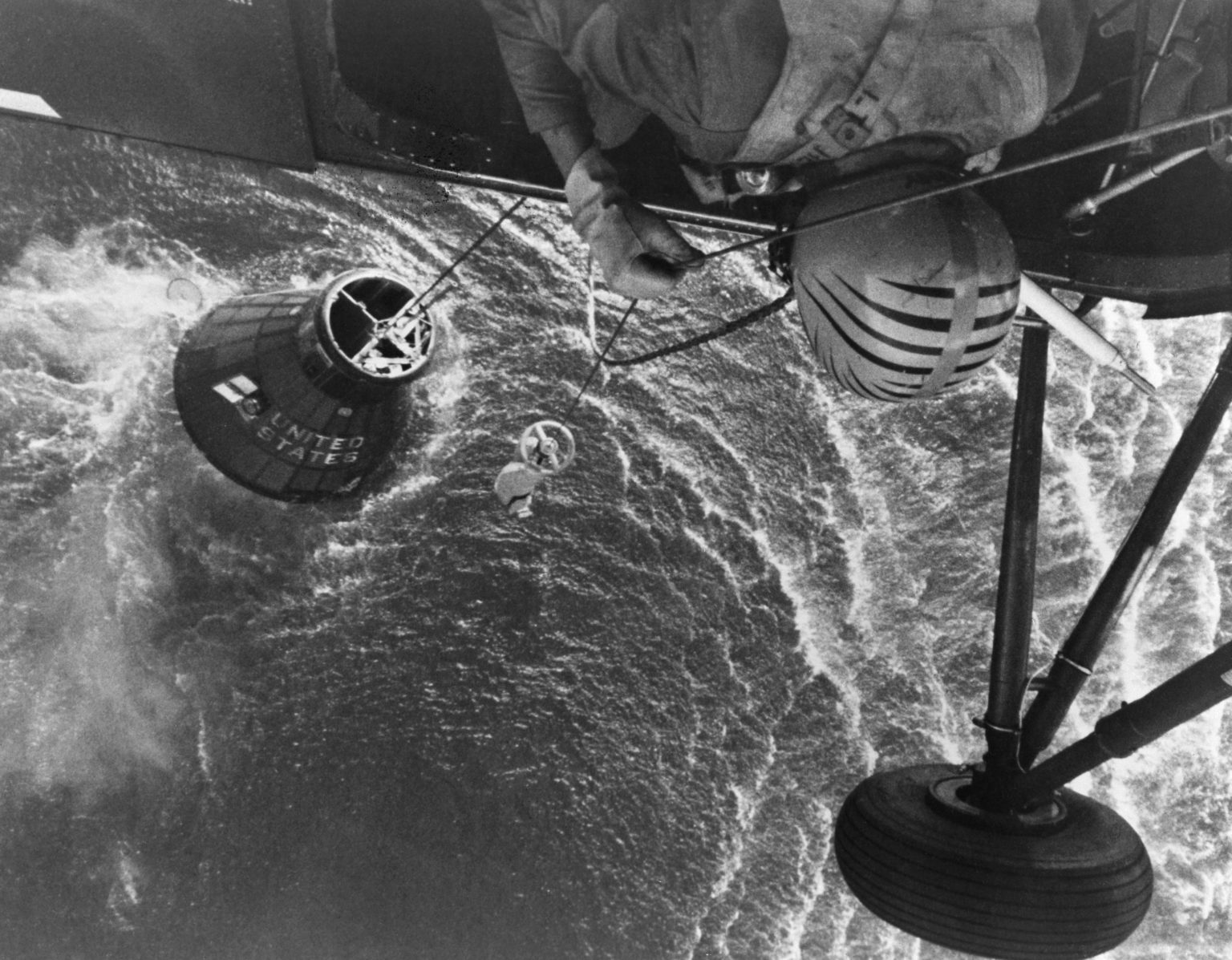 A Head Filled With Seawater: Remembering Liberty Bell 7, Six Decades On ...