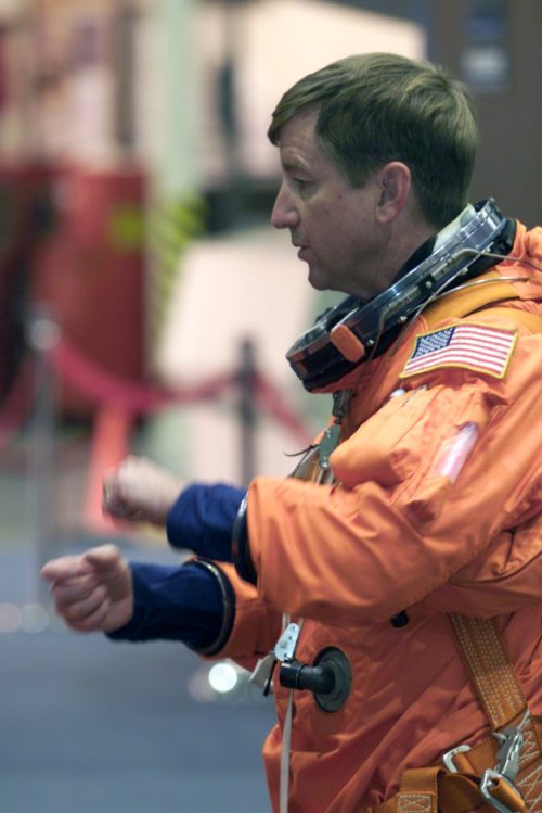 Some Late Changes: Remembering Discovery’s Space Station Mission, 20 ...