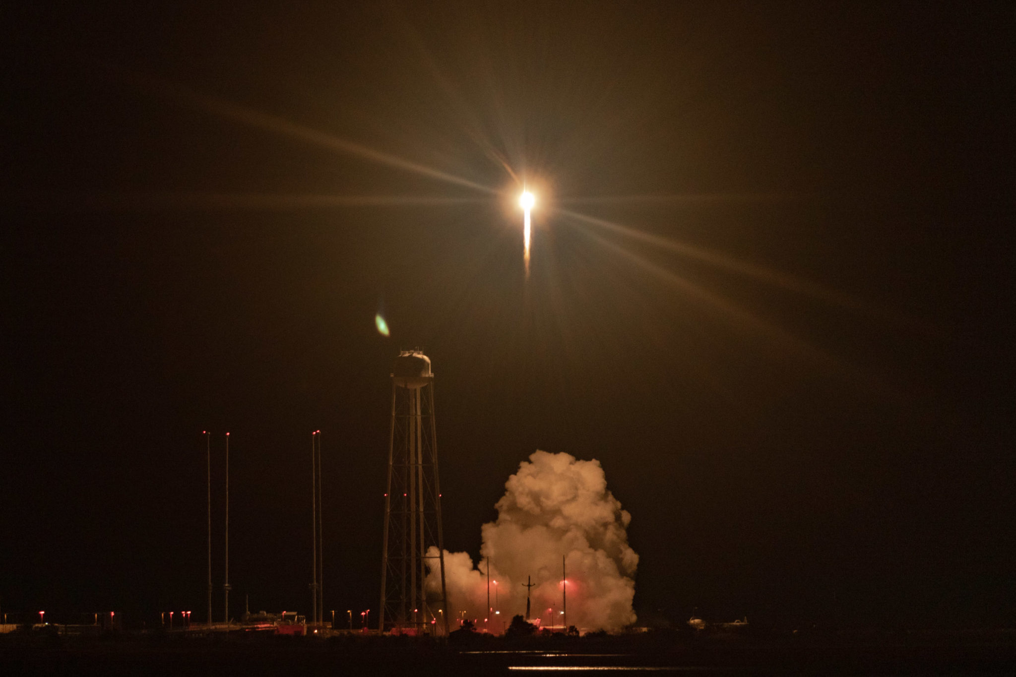 Rocket Lab Successfully Launches First Electron Mission from U.S. Soil ...