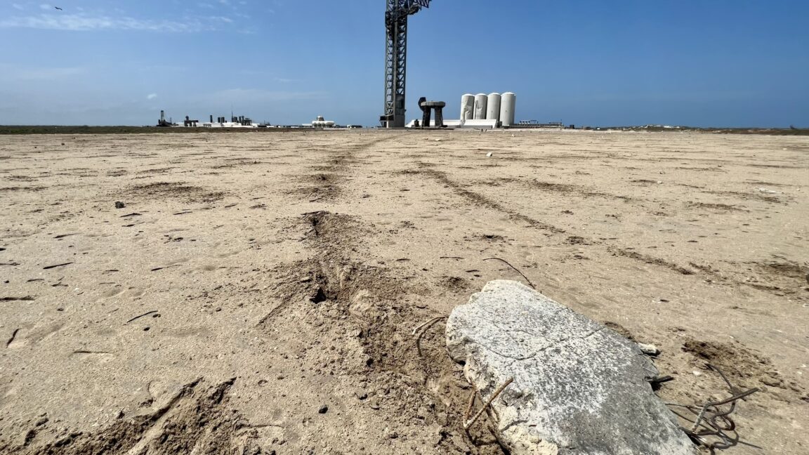 Cassini Returns Stunning New Close-Up Images of Saturn’s ‘Ravioli’ Moon ...