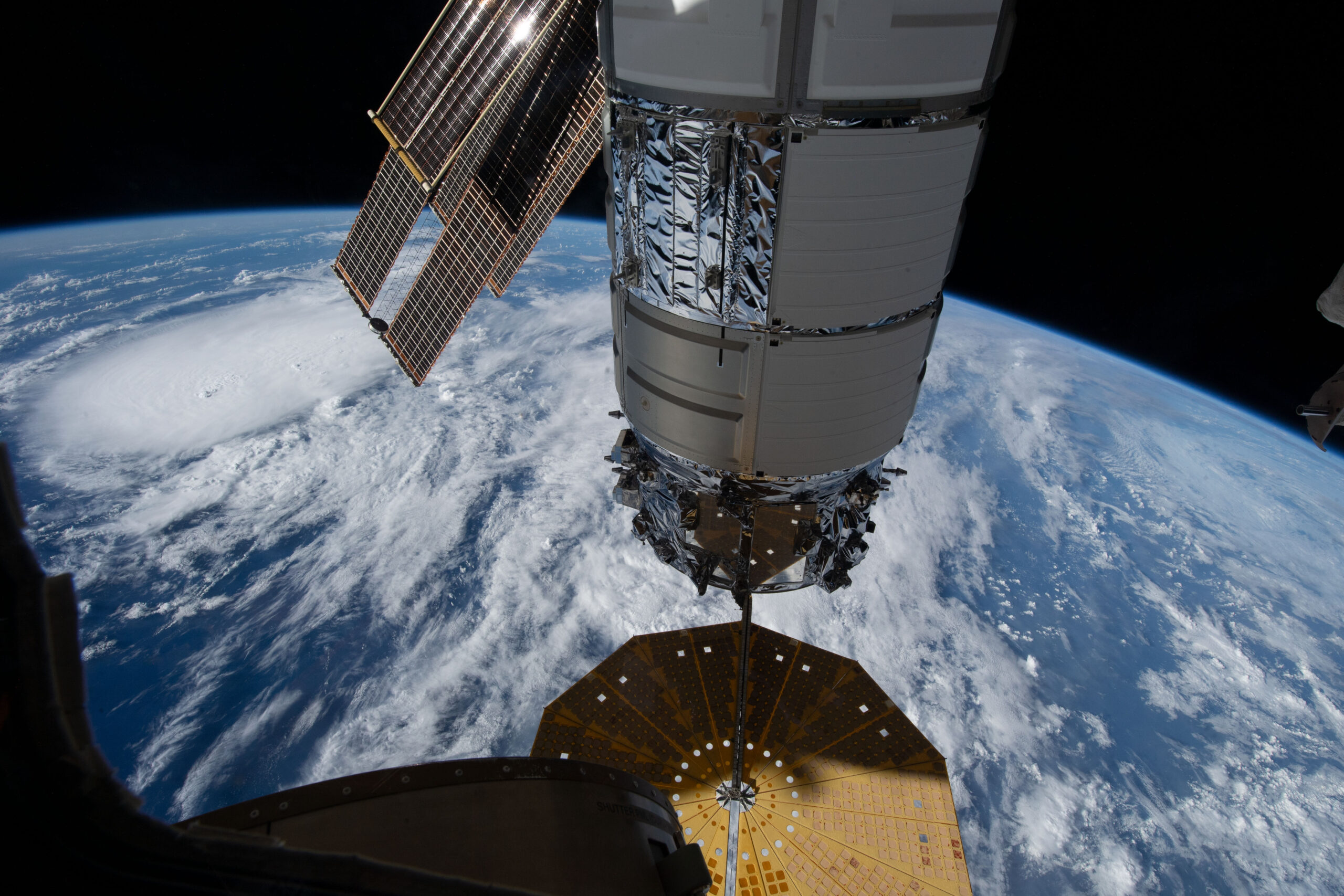 Northrop Grumman, SpaceX Target Monday for Next ISS Cargo Mission ...
