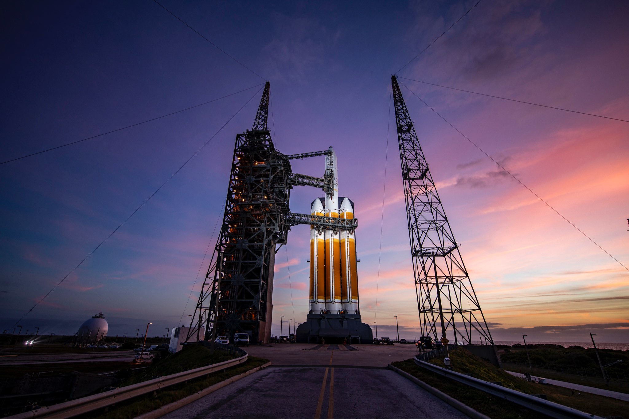 For Final Time, ULA Launches “Most Metal” Delta IV Heavy Into History ...