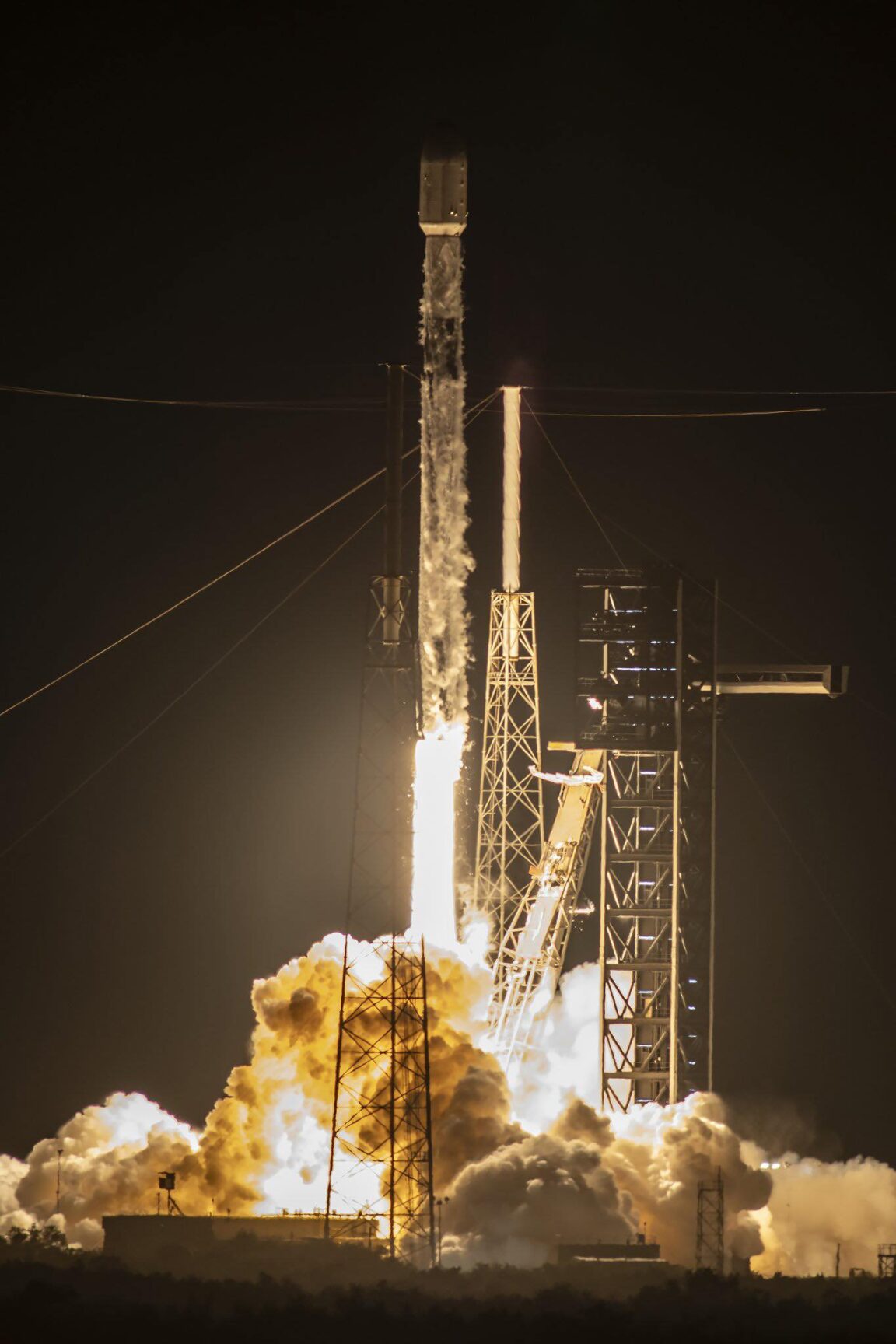 15x-Flown Falcon 9 Flies, Completes Sixth SpaceX Mission of May ...