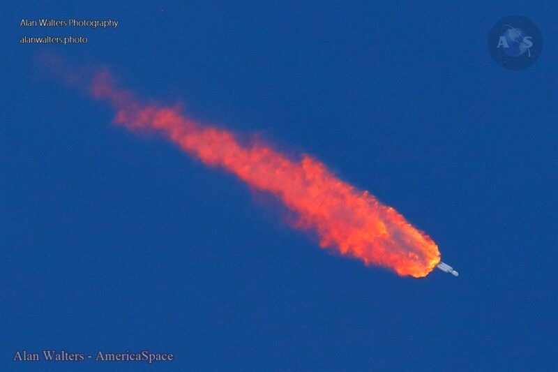 Photo Feature: Falcon Heavy Completes Picture-Perfect GOES-U Launch ...